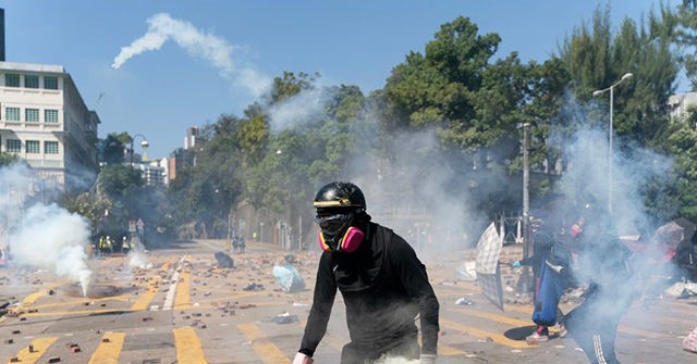 Hong Kong Fines Man for Trying to Bring Used Tear Gas Shells to Russia