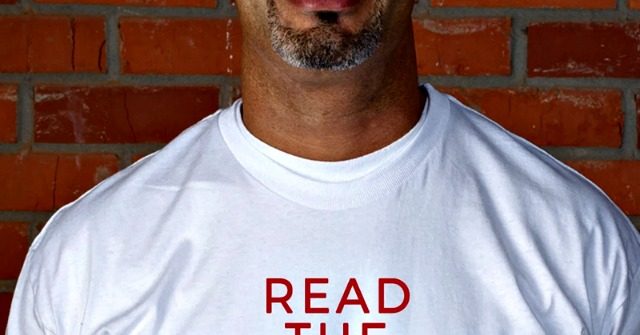 Trump Supporters Debut 'Read the Transcript' Shirts at Kentucky Rally