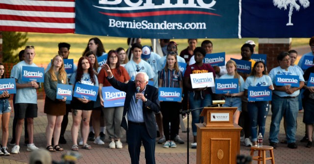 Bernie Sanders Top Choice Among College Students, Followed by Trump