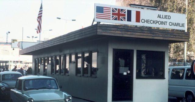 Berlin agrees to Checkpoint Charlie facelift - Breitbart
