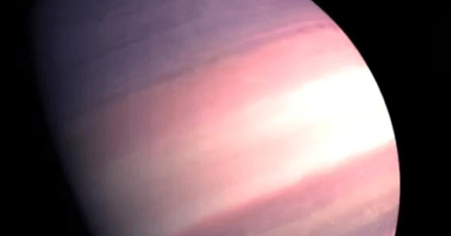 VIDEO: Teenage NASA Intern Discovers Rare Planet