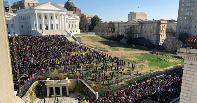 Pro-gun rally by thousands in Virginia ends peacefully - Breitbart