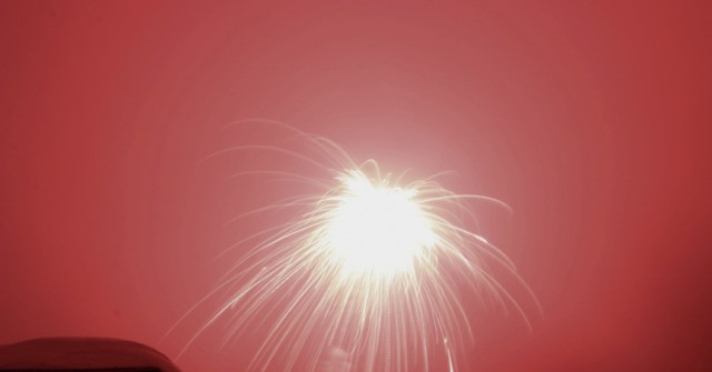 Massive firework shot over Colorado breaks world record - Breitbart