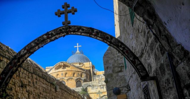Muted Easter Sunday at Jerusalem's Church of Holy Sepulchre