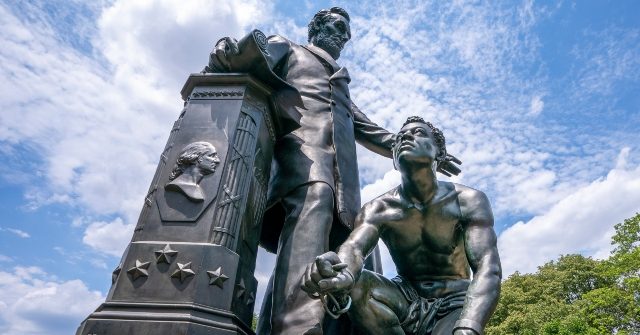 Black Historians Call for Preservation of Lincoln 'Emancipation' Statue ...