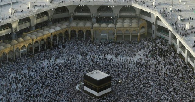 Netanyahu Pledges Direct Israel-Mecca Flights if He Wins Election