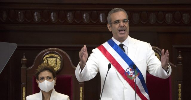 Luis Abinader sworn in as Dominican leader; Pompeo attends - Breitbart