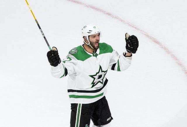 Stars use 4-goal 2nd to beat Avs, take 2-0 lead in series - Breitbart