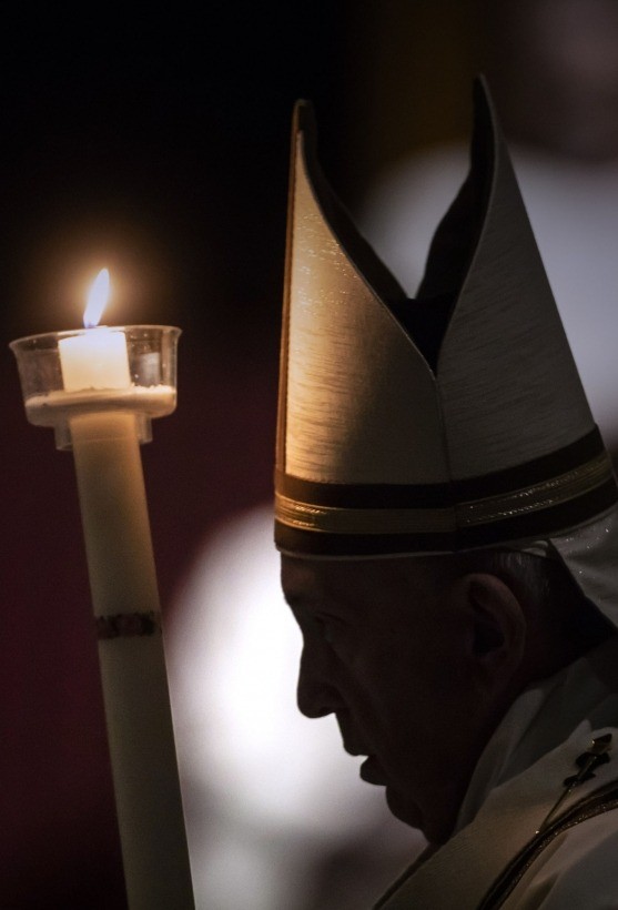 Pope criticizes lack of unity, capitalism amid pandemic - Breitbart