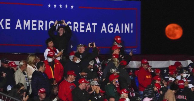 PHOTOS: Red Moon Rises as Trump Supporters Gather for Georgia Rally