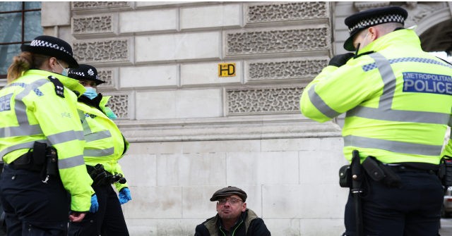 Home Sec Backs COVID Cops Interrogating Brits Sitting on Park Benches