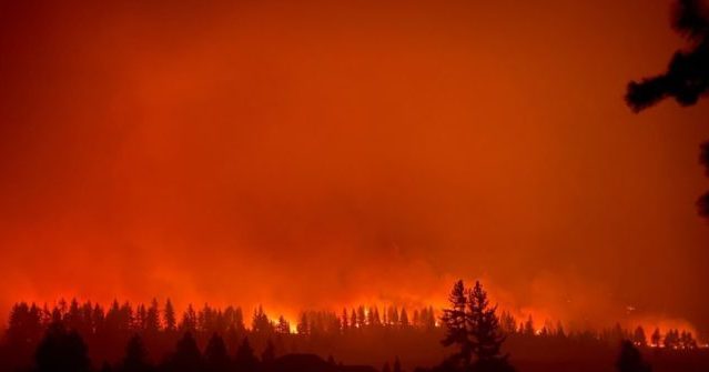 VIDEO: Oregon Wildfire Creates 'Fire Clouds' Above the Blaze