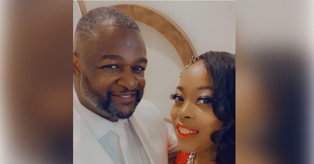 Newlywed Couple Sends $240 Bill to No-Show Wedding Guests