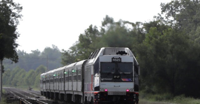 7 in 10 Americans Say America Is Heading Down the Wrong Track