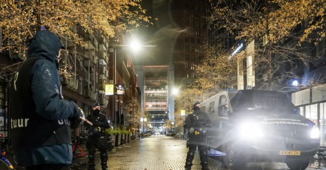 Dutch Impose Curfew on Bars, Restaurants, 'Non-Essential' Stores