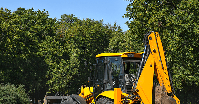 Video Shows Police Fatally Shoot Backhoe Driver amid Alleged Rampage