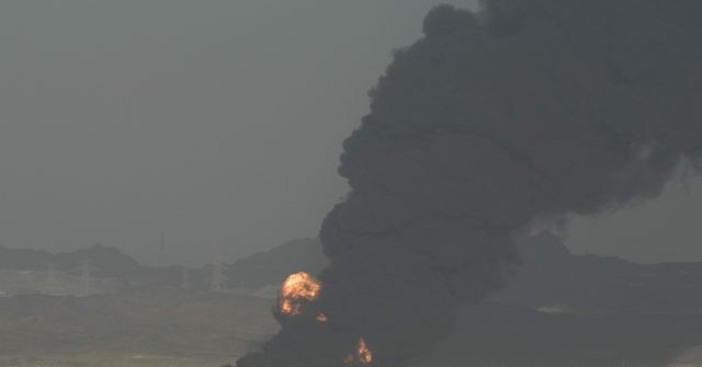 Fire in Saudi city ahead of F1 race; Houthis claim attacks - Breitbart