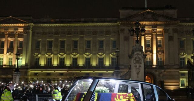 Queen Returned to Buckingham Palace in Preparation for Final Journey