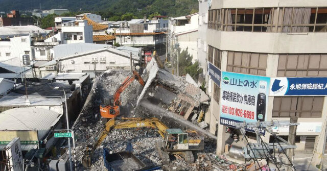 Hundreds Stranded in Buildings as Powerful Earthquake Hits Taiwan