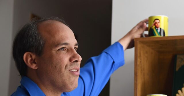 Bolsonaro sign-language interpreter launches own campaign - Breitbart