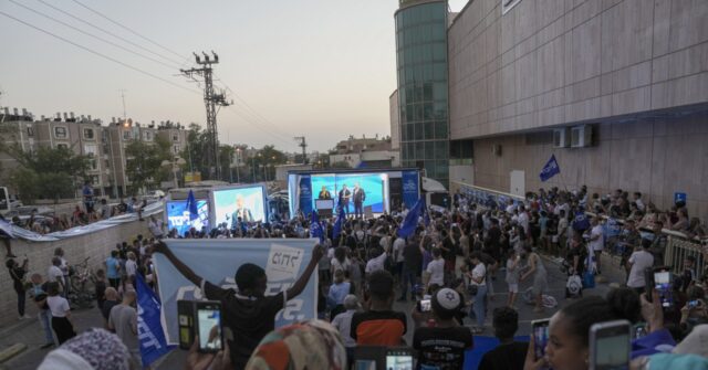 Israel's Netanyahu campaigns aboard bulletproof 'Bibibus' - Breitbart