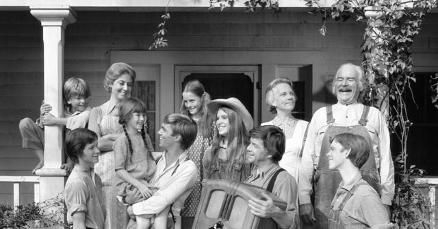 At 50, TV's ‘The Waltons’ still stirs fans’ love, nostalgia - Breitbart