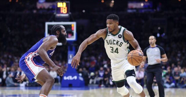 Clippers celebrate Leonard return with victory over Lakers - Breitbart