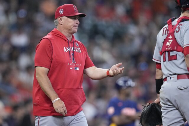 Angels keep Phil Nevin as manager for 2023 on 1-year deal - Breitbart