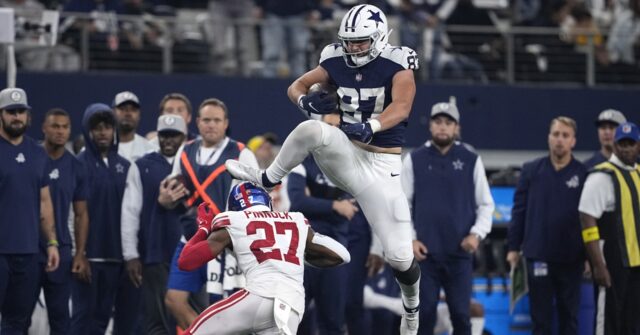 Sports on TV joins turkey, parade as holiday traditions - Breitbart