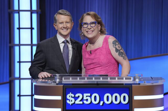 Amy Schneider wins a hard-fought 'Jeopardy!' tournament - Breitbart