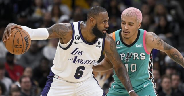 Lakers top Spurs in James' return for first road victory - Breitbart