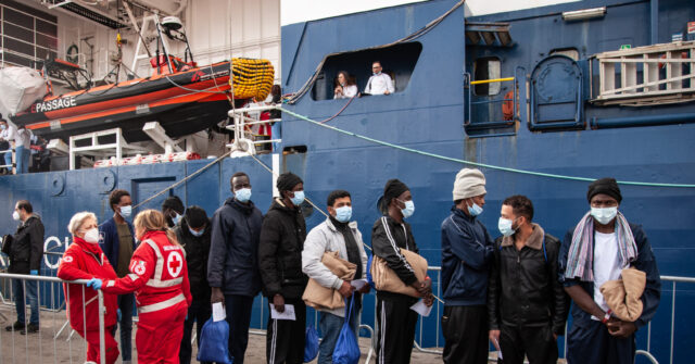 Taxi NGO Laments It May Have To Halt Activity Under Meloni Govt Rules