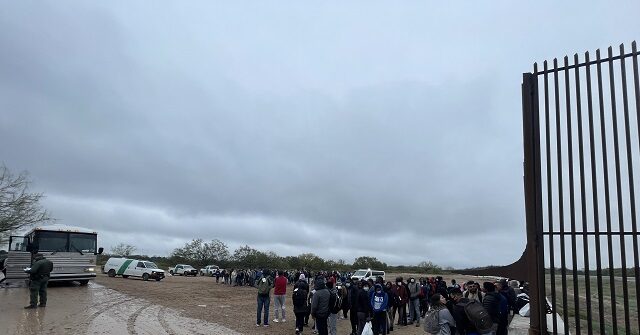 10K Migrants Apprehended, Got Away Last Week in One Texas Border Sector