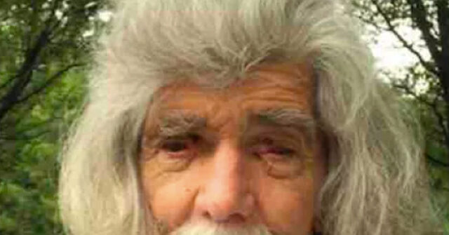 Chicago's 'Walking Man' Dies Nearly 7 Months After Man Set Him on Fire