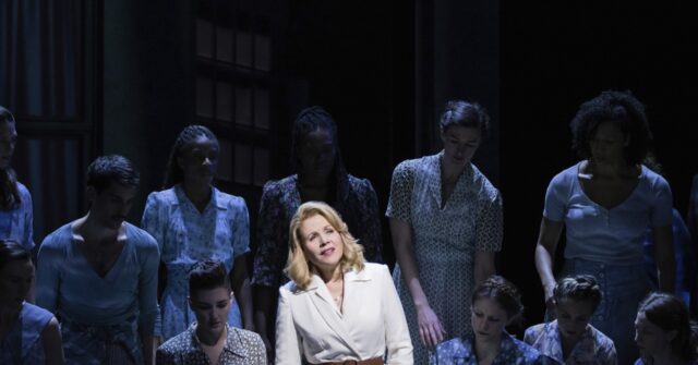 A 'downtown' choreographer brings her craft to the opera - Breitbart