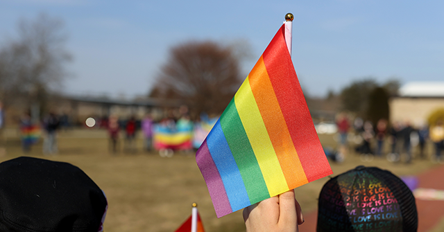 LGBT Group to Give Gift Cards to Kids Who Attend 'Advocacy Workshop'
