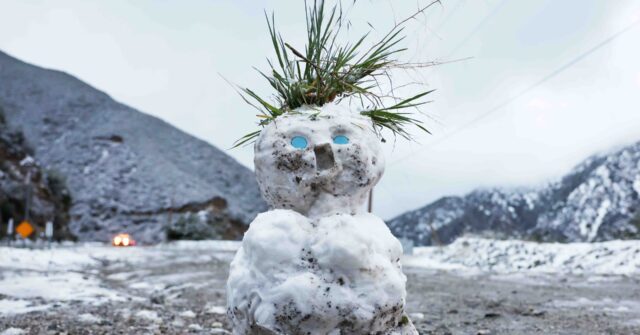 PHOTOS: Snow Hits Southern California in Rare 'Blizzard'; More Snow ...