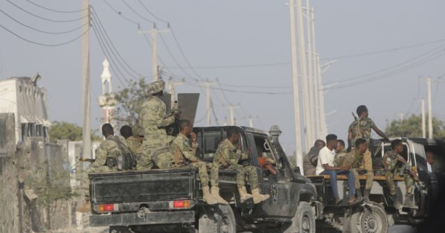 Somali security forces end al-Shabab siege that killed 10 - Breitbart