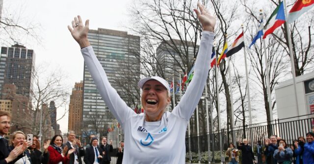 1 year, 200 marathons - a 'crazy' adventure to highlight water woes ...