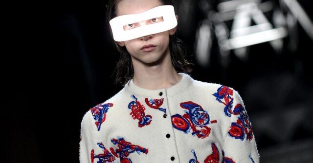 Eye-light highlight at Louis Vuitton - Breitbart