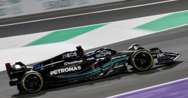 Hamilton takes 'positives' for Mercedes from Saudi Arabia - Breitbart Hamilton takes 'positives' for Mercedes from Saudi Arabia - Breitbart