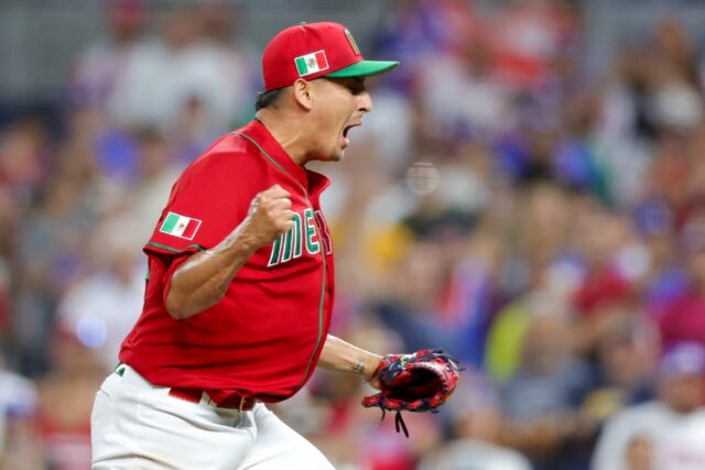 Mexico into World Baseball Classic semis as rally stuns Puerto Rico ...