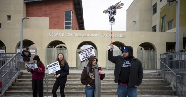 Los Angeles school strike ends, but no deal announced - Breitbart