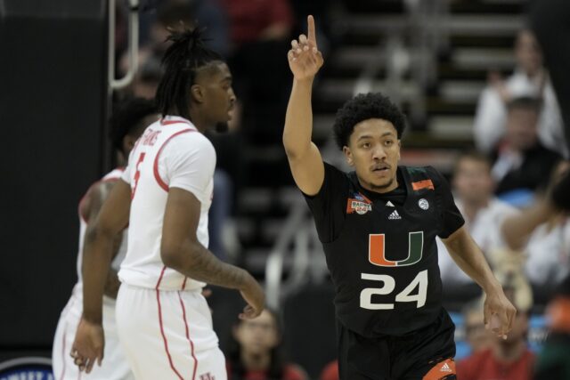Miami beats No. 1 seed Houston; all four top NCAA seeds out - Breitbart
