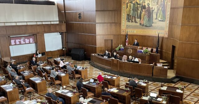 Microchips or microgreens? Oregon tweaks farm protection law - Breitbart