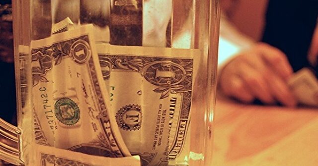 Customers Feel 'Emotionally Blackmailed' over Tipping Prompt at Self ...