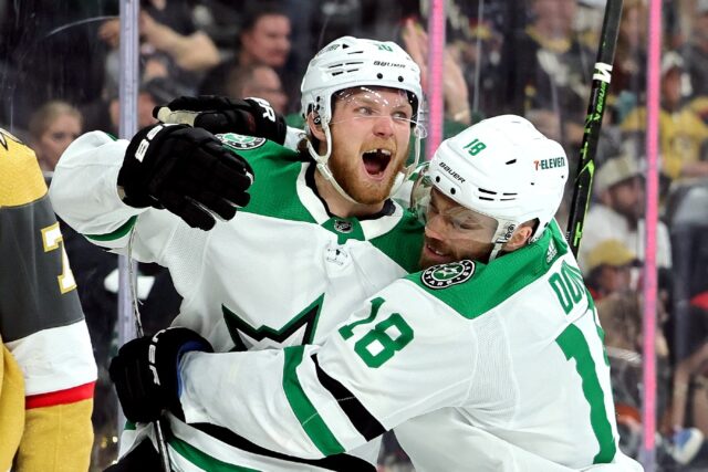 Dellandrea's goals give Stars win at Vegas in NHL playoffs - Breitbart