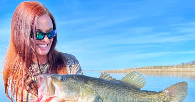 PHOTO: Lady Angler Sets World Record by Catching 12-Pound Bass