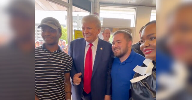 Trump Visits Columbus Waffle House After Georgia GOP Convention