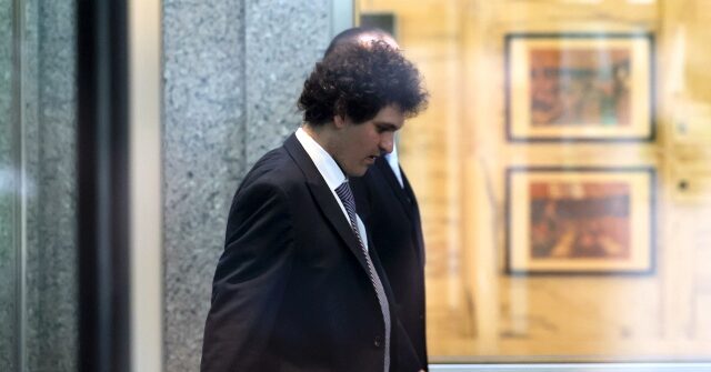 'Don't Ever Do That Again:' Judge Presiding over Sam Bankman-Fried ...